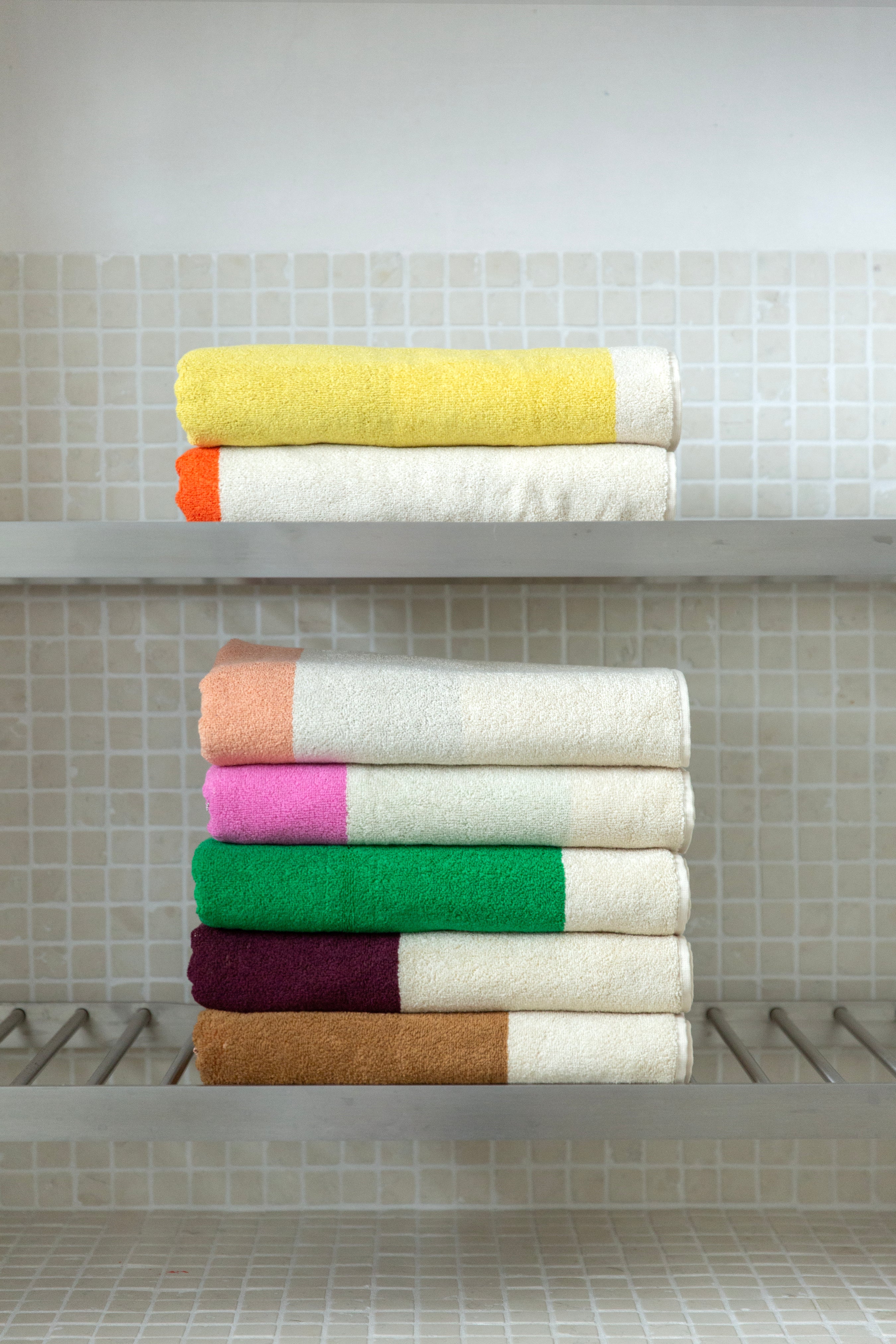 BATH TOWEL │ ROYAL BLUE & PEACH – Petites Pommes Classic Floats